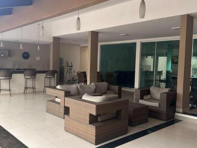 Sobrado de Alto Padrão com 4 Quartos e Área de Lazer Completa – Setor Santa Genoveva