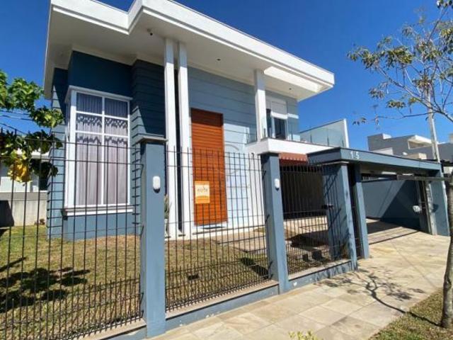 Sobrado de Alto padrão, com 3 dormitórios, 1 suíte no Igara