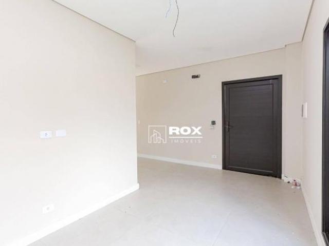Sobrado de alto padrão, com 3 quartos, sendo 1 suíte à venda, 120 m² por R$ 945.000 Santa Quitéria
