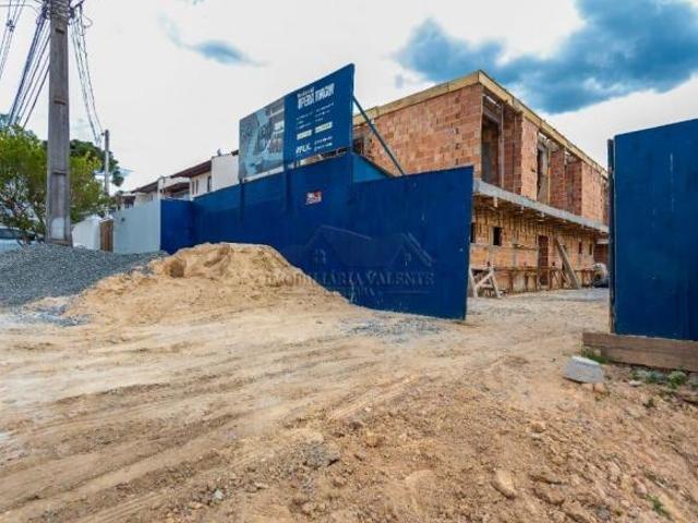 Sobrado de alto padrão com 3 quartos, terraço com