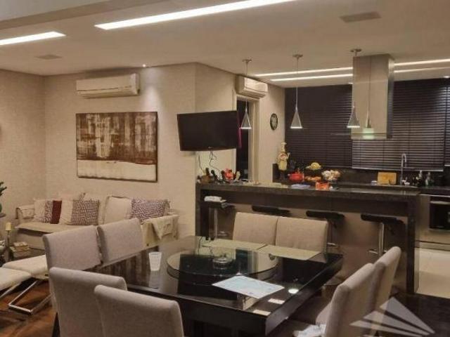 Sobrado de alto padrão com 3 suíte, à venda, 490,10m² Condomínio Terras de San Marco Taubaté/SP