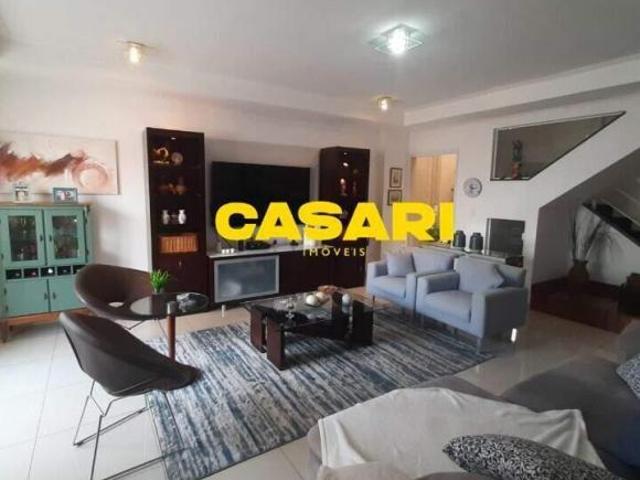 Sobrado de Alto Padrão com 3 Suítes e Piscina – SBC