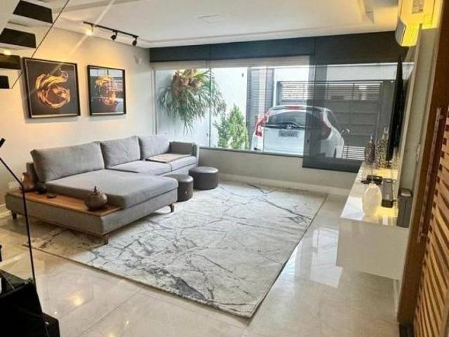Sobrado de Alto Padrão com 3 Suítes – Sofisticação e Conforto em Guarulhos
