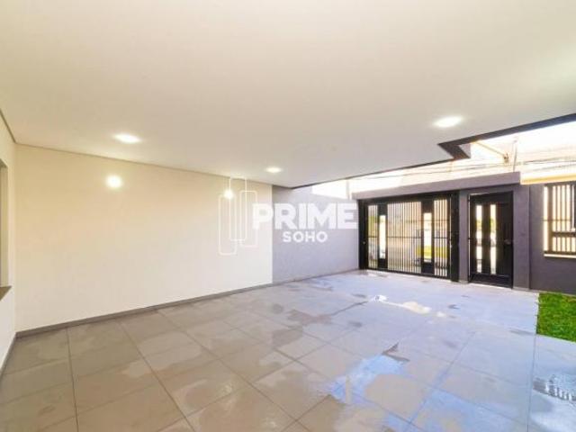 Sobrado de Alto Padrão com Terraço e Espaço Gourmet