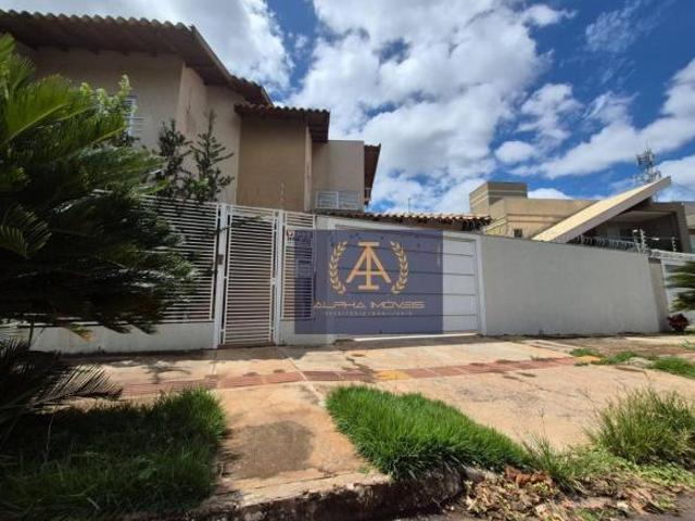 SOBRADO DE ALTO PADRÃO COM ÁREA DE LAZER COMPLETA