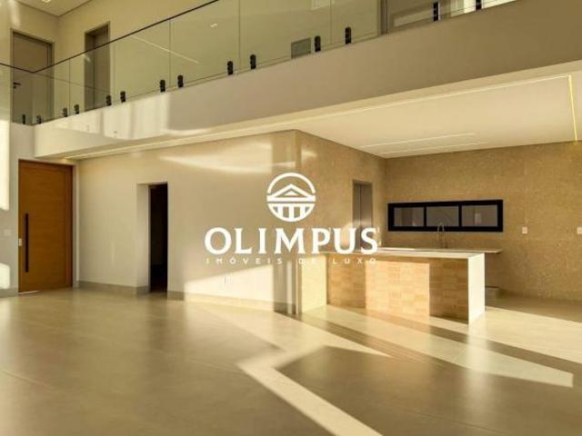 Sobrado de Alto Padrão com Design Contemporâneo e Acabamentos Sofisticados
