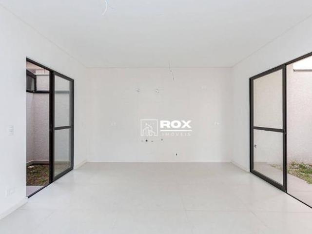 Sobrado de alto padrão em condomínio,com 3 quartos à venda, 115 m² por R$ 890.000 Novo Mundo, Curi