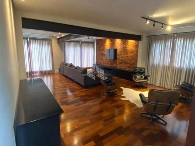 Sobrado de alto padrão em condominio fechado Serra da Cantareira / Mairiporã SP