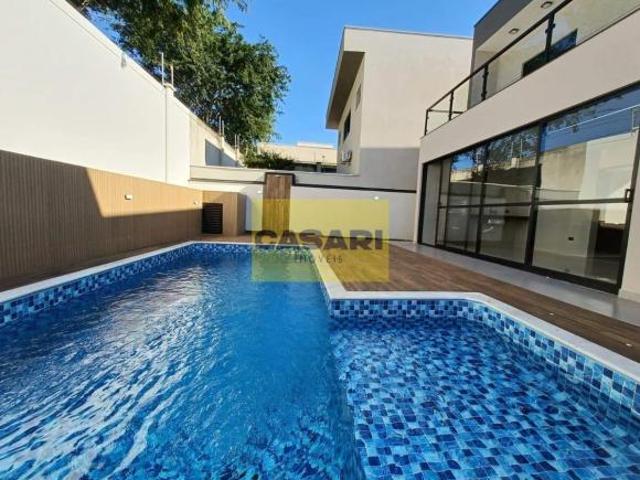 Sobrado de alto padrão em Residencial fechado na cidade de Boituva/SP