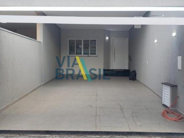 Sobrado de Alto Padrão em São Bernardo do Campo: 3 Suítes, Espaço Gourmet, 4 Vagas de Garagem. Agend
