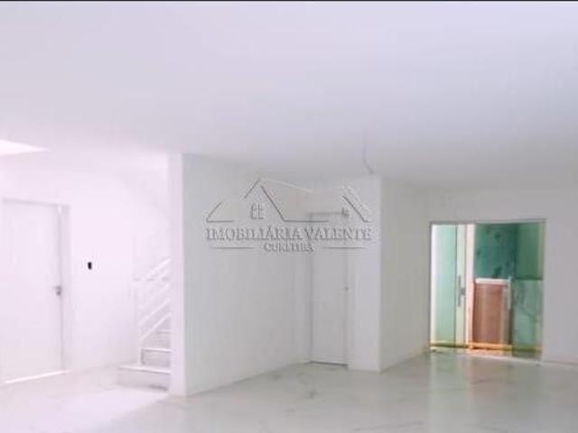 Sobrado de Alto Padrão localizado no bairro Santa