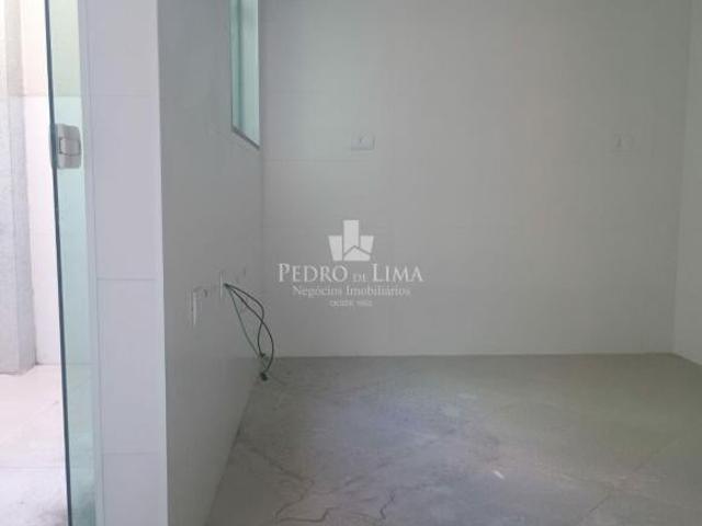 Sobrado de condominio com vaga em otima localidade na Penha