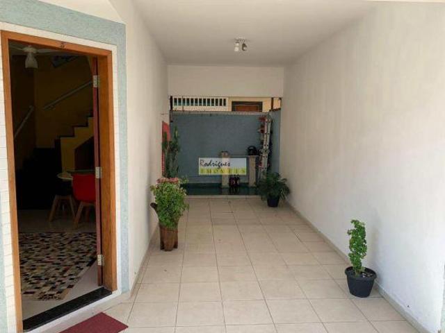 Sobrado de Condomínio com 3 dorms, Centro/SV R$ 340 mil