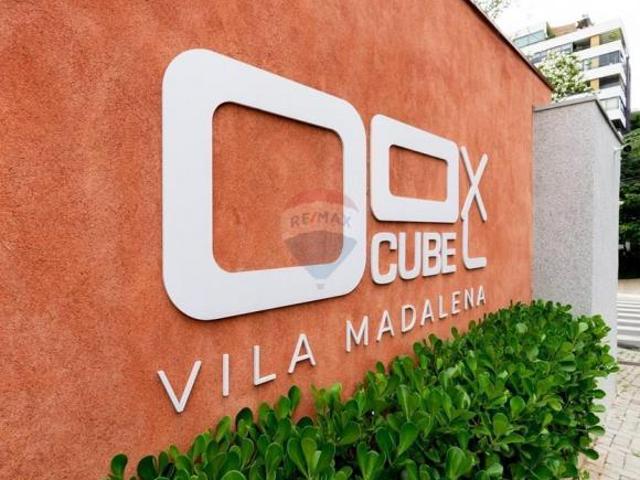 Sobrado de Condomínio com 3 quartos 1 suíte e 2 vagas com Piscina e Rooftop à Venda no Cube Vila Mad