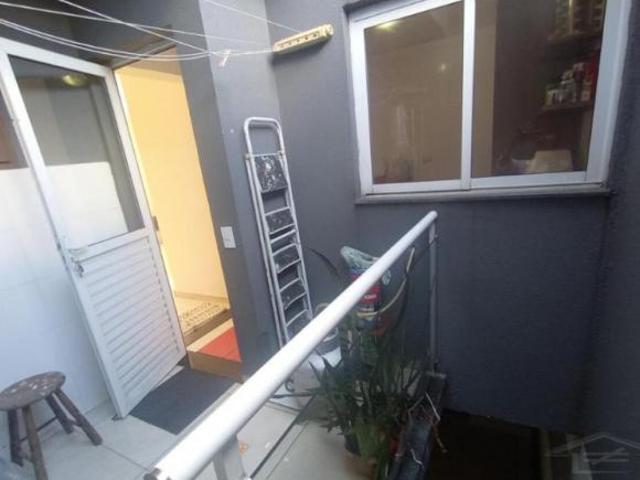 SOBRADO DE CONDOMINIO A VENDA 3 QUARTOS UMA VAGA VILA RE