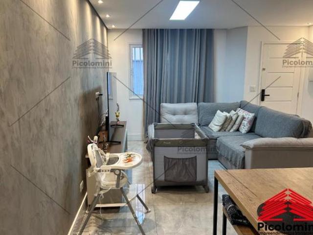 Sobrado de condomínio a venda na Vila Formosa, com 3 suites, cozinha integrada, 2 vagas com deposito