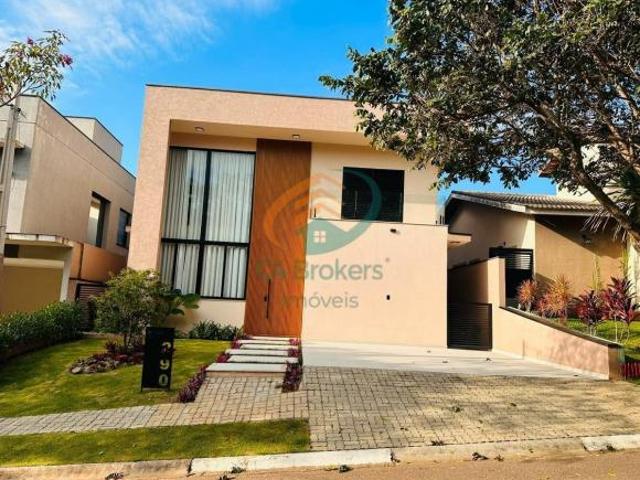 Sobrado de Condomínio em Rio Abaixo Atibaia