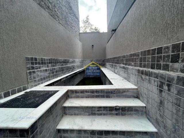 Sobrado de Condomínio em Vila Caiçara Condomínio com Piscina!