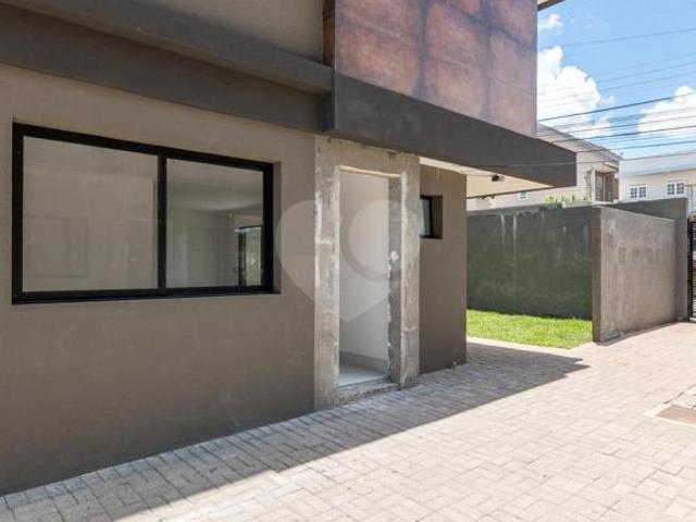 SOBRADO DE CONDOMÍNIO NO PORTÃO COM 3 QUARTOS 1 SUÍTE 3 Bhs.1 VAGA 2 SALAS