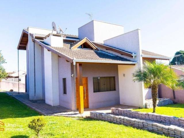 Sobrado de esquina | 187 m² | 457 m² de terreno | fácil saída para Curitiba e Ponta Grossa | próximo
