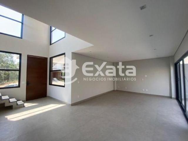 Sobrado de esquina com 03 suites no Condominio Renaissance em Sorocaba/SP