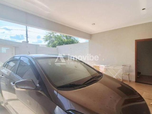 Sobrado de esquina com 194 Mts² de Construção no Jardim Esperança