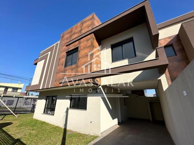 Sobrado de esquina com 3 dormitórios à venda Capão Raso | Curitiba PR