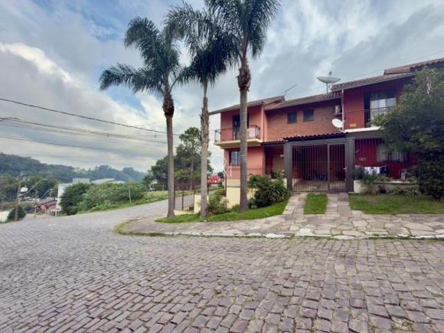 Sobrado de esquina com 3 quartos