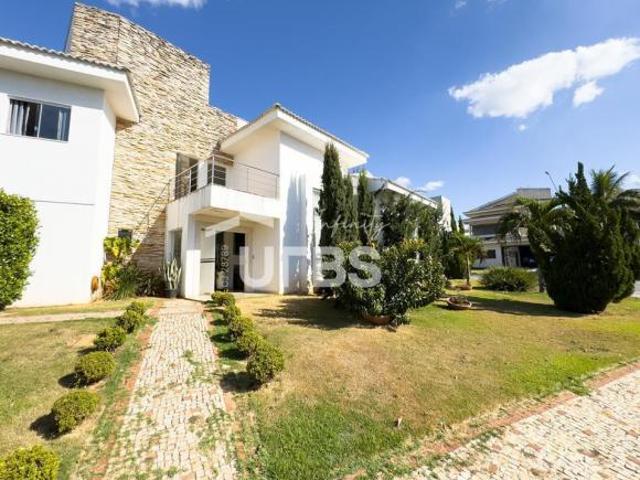 sobrado de esquina com 5 suítes jardins madri