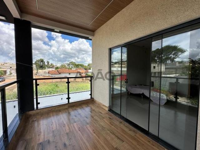 SOBRADO DE ESQUINA ALTO PADRAO Casa de Rua com 3 Quarto s por R$ 1800000.00 no setor Anápolis Ci