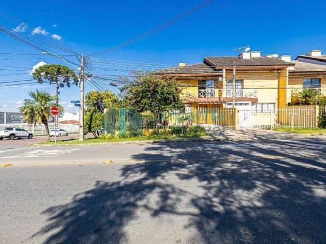 Sobrado de esquina Bacacheri, 3 quartos, suíte