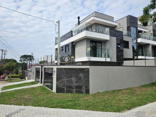 SOBRADO DE ESQUINA EXCLUSIVO NO ÁGUA VERDE 3 quatos SOFISTICAÇÃO, CONFORTO E LOCALIZAÇÃO PRIVILEGIA