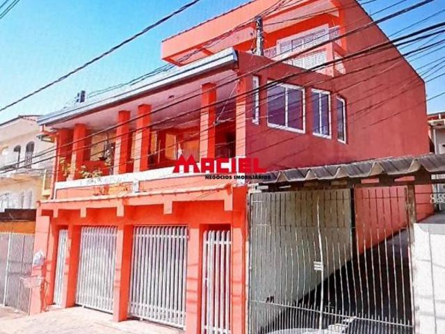 Sobrado de esquina Monte Castelo 4 dorm. 1 suíte