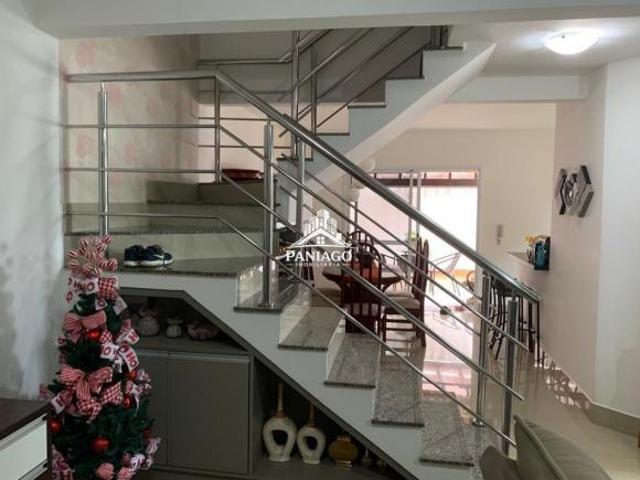 Sobrado de Esquina no Condomínio Solar das Torres com Energia Solar