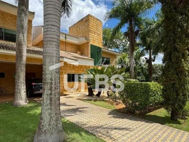 Sobrado de esquina no Alphaville Goiás em um terreno de 1.100 m²