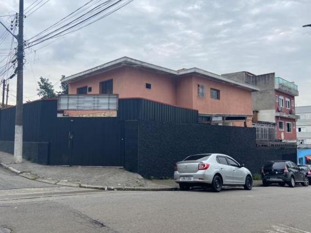 SOBRADO DE ESQUINA PARA VENDA NO TABOÃO