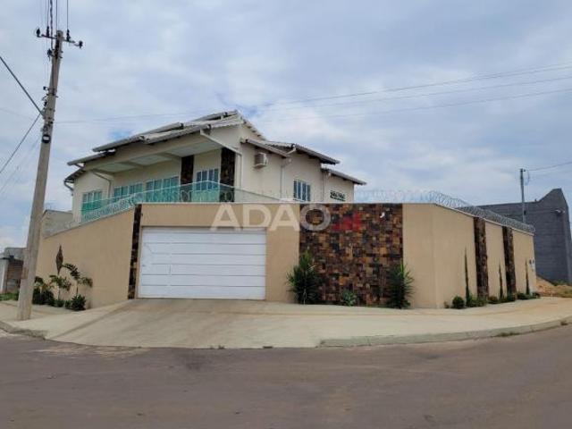 SOBRADO DE ESQUINA PROX AO JARDINS MADRI Casa de Rua com 4 Quarto s por R$ 1499000.00 no setor Resi