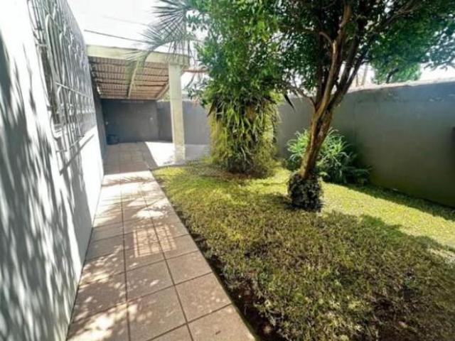 Sobrado de Esquina Próximo ao Shopping Palladium!