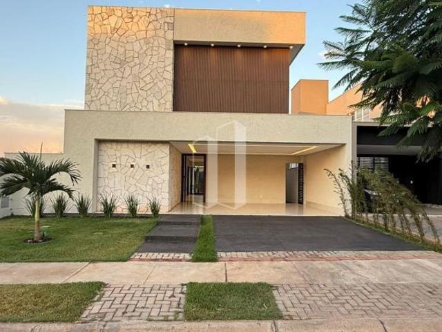 Sobrado de Luxo com 4 suítes no Parqville Jacarandá