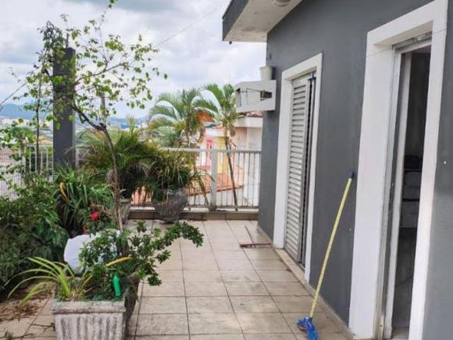 Sobrado de Luxo com 5 Suites no Jardim das Flores, Osasco
