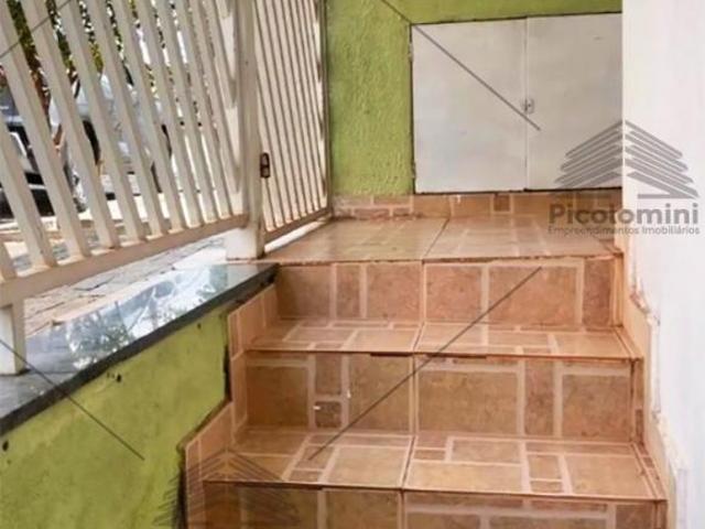 Sobrado de Luxo à Venda em Umuarama, Osasco SP 4 Quartos, 2 Salas, 4 Banheiros 245m² Imperdível!