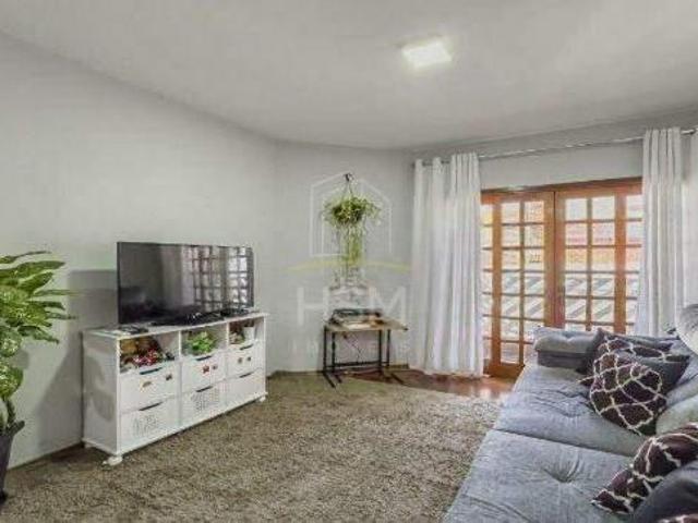 Sobrado de Luxo à Venda em Nova Petrópolis – 4 Suítes, 3 Vagas e Jacuzzi 254m²