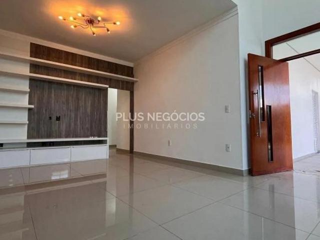 Sobrado de Luxo À Venda Ibiti Royal Park 3 suítes 200 m²
