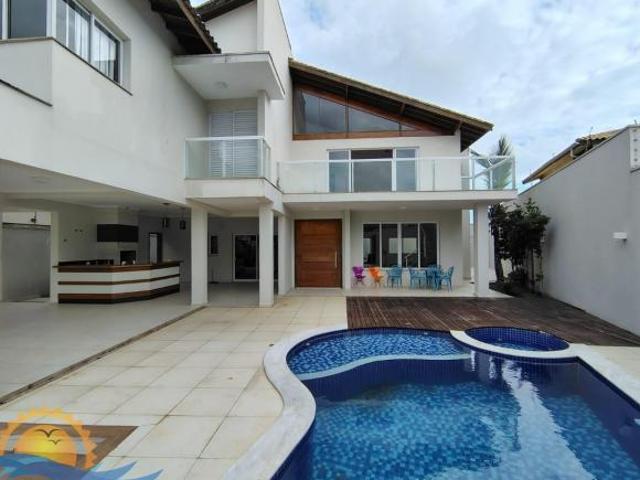 Sobrado de luxo à venda no Cibratel I | 5 suítes, piscina e a 70 metros da praia
