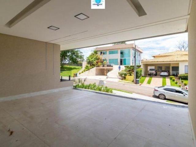 Sobrado de Luxo no Condomínio do Lago Goiânia/GO