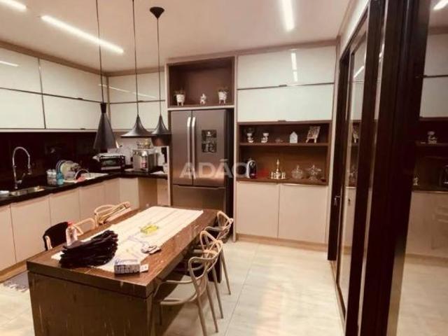 Sobrado de Luxo Portal Do Sol Green Casa em Condomínio com 3 Quarto s por R$ 2770000.00 no setor