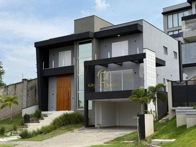 Sobrado de Luxo Para venda com AC. 450m² no Condomínio Residencial Alphaville II Urbanova em Sã