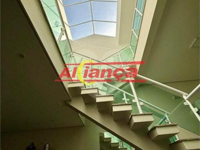 SOBRADO DE LUXO VILA GALVÃO 6 QUARTOS 1 SUITE