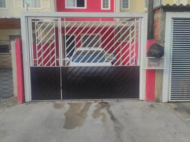 Sobrado de Rua | 2 Dorms | Semi Mobiliado | 55m² | 1 vaga | CIC Curitiba/PR