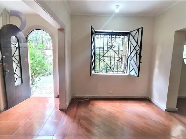 Sobrado de Vila Comercial ou Residêncial em Higienópolis São Paulo